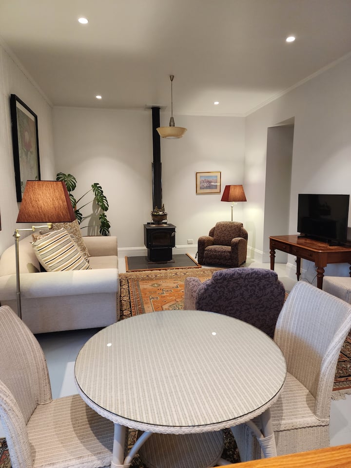 Peaceful Central Dunedin Cottage • Free Parking - Dunedin