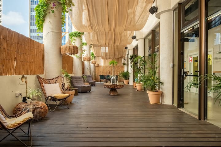 Wom Beach Hotel - Single Bottom Pod - Tel Aviv