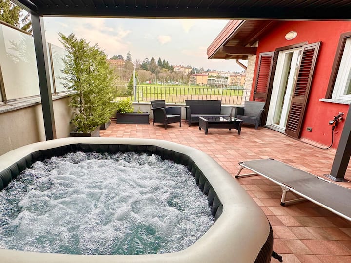 House Near Como, Milano & Lugano, Private Parking - Como