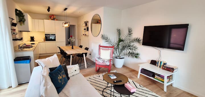 Cosy 2 Bedroom Apartment At Tour&taxis - Evere