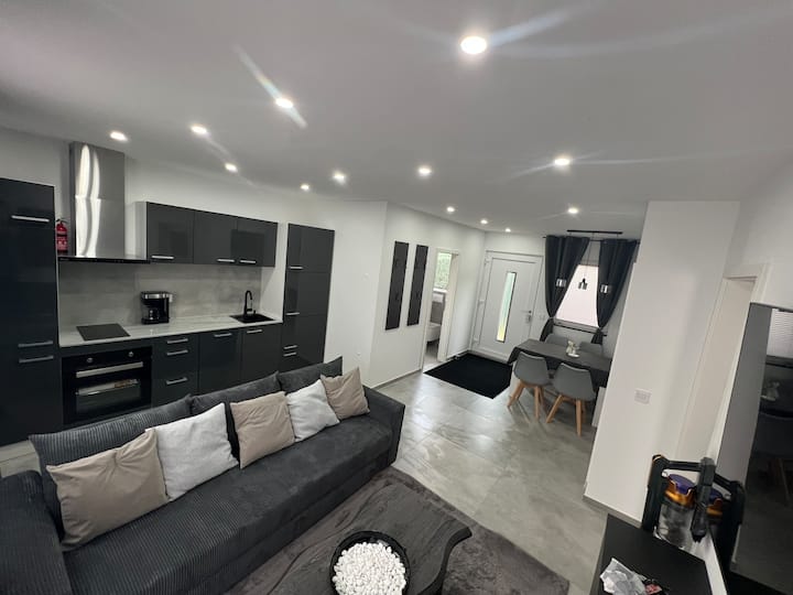 3 Zimmer Apartment, Bei Berlin Mit Klimaanlage - Berlino