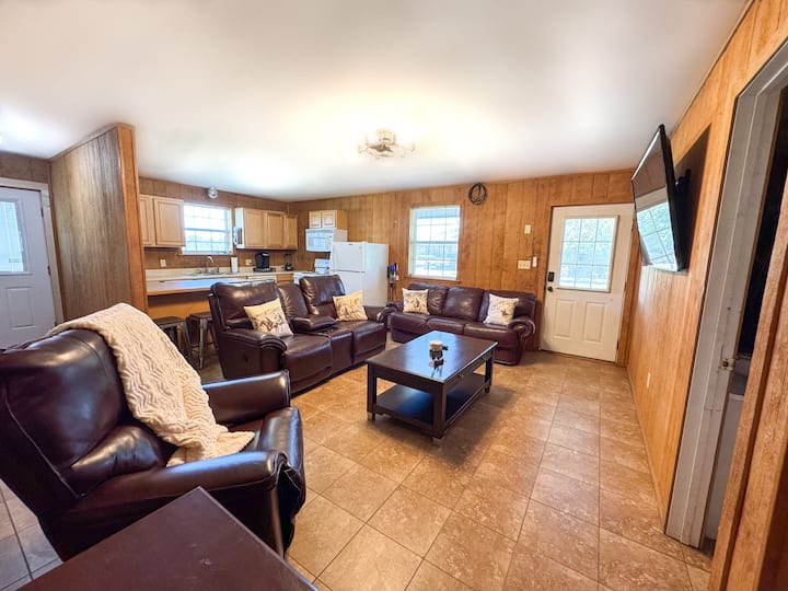 15 Mins From First Monday Canton - Van, TX