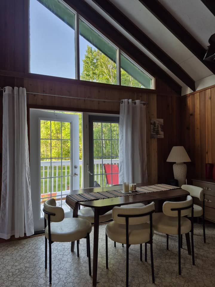 Bright & Cozy Cabin|9-min Walk To Lake - Manitoba