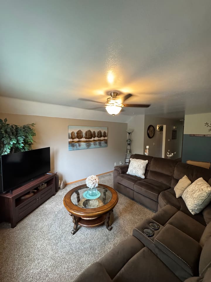 Eaa Airventure And Summer Vacation Housing! - Oshkosh, WI