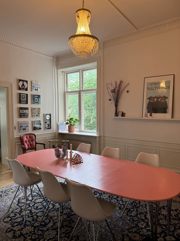 Spacious Frederiksberg Apartment For Families - Copenhague
