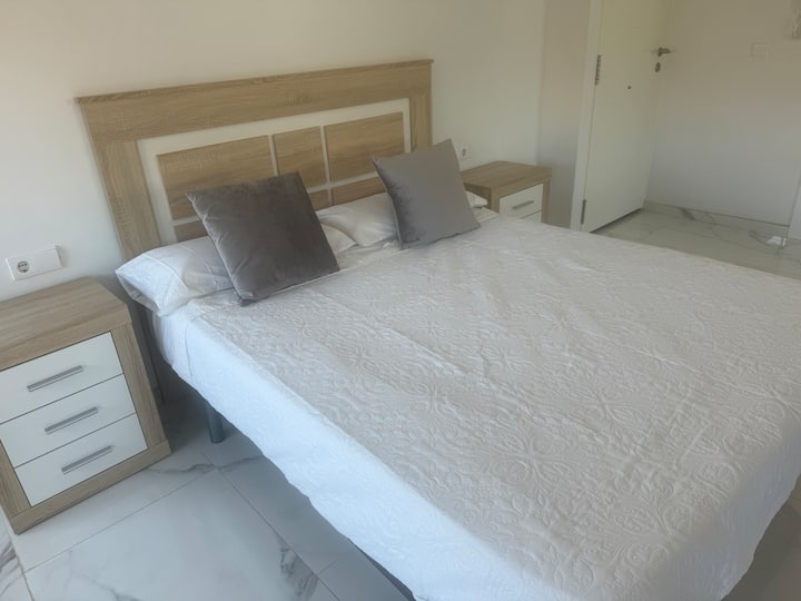 Precioso Apartamento De Temporada En Valencia - Manises