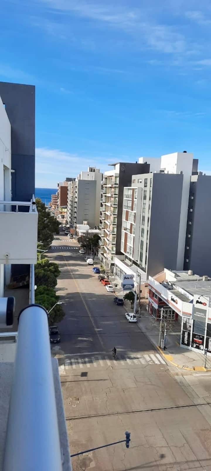 Luminoso Departamento Céntrico Cerca Del Mar - Puerto Madryn