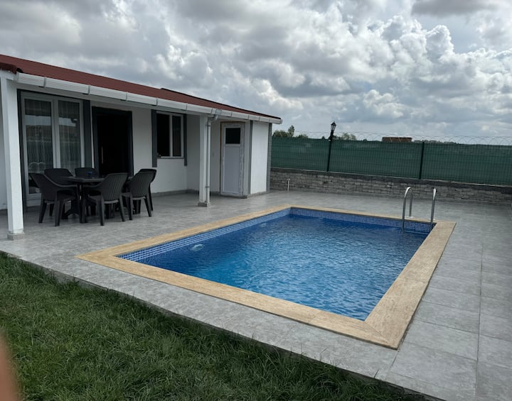 Müstakil Havuzlu Villa - Istanbul Airport (IST)