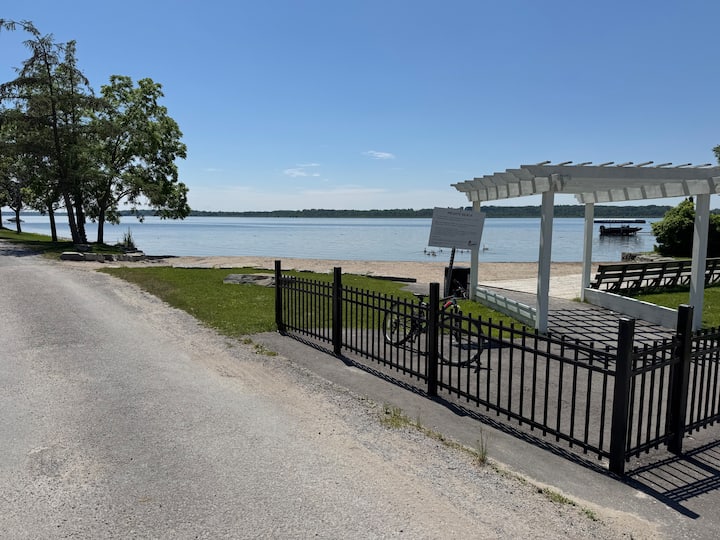 Scugog Island-lake Access! - Kawartha Lakes