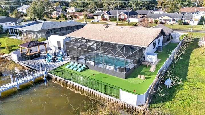 Lake, Pool, Hottub, Game Room, 8 Beds, Sleeps 17 - Winter Haven