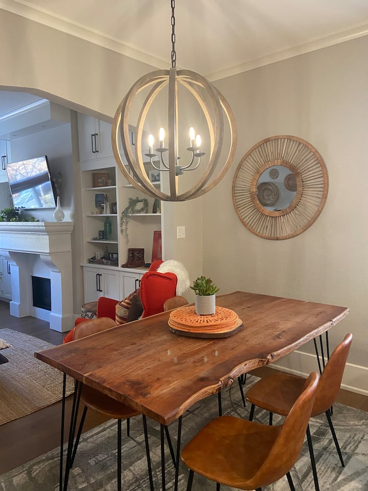 Character Home With Modern Updates - Canada