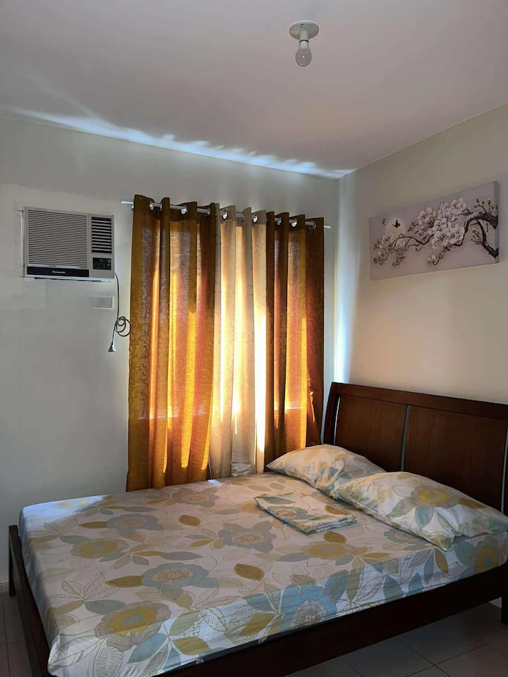 Marina Spatial 2bedroom Condotel - Dumaguete