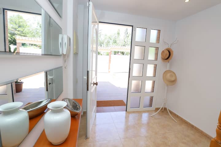 Chalet Con Piscina Y Jardín - Catalogne