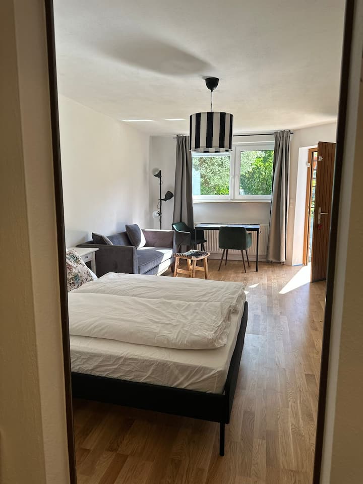 Feshes Apartment Am Waldrand - Munich Airport (MUC)