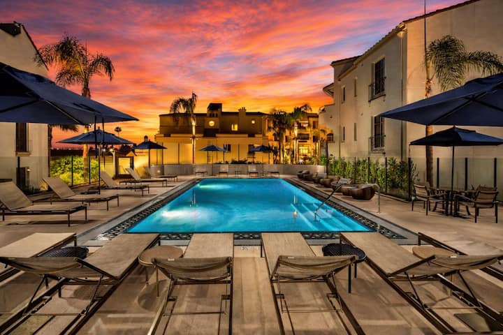 Free Resort Access | 2 Bedroom At Ucla Westwood - Santa Monica, CA