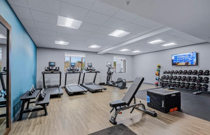 Stylish 3 Units W/ Parking & Breakfast - Morro Bay, CA