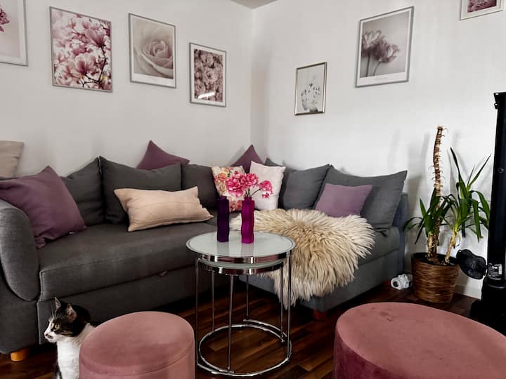 Baroc Bedroom Near City
Center - Cologne