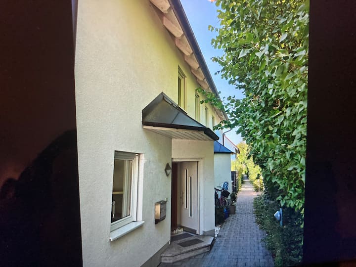 Ruhiges Doppelzimmer In Wg - Munich