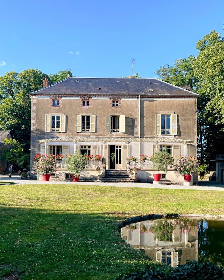 Domaine De La Bachellerie 10 à 27 Personnes - Haute-Vienne