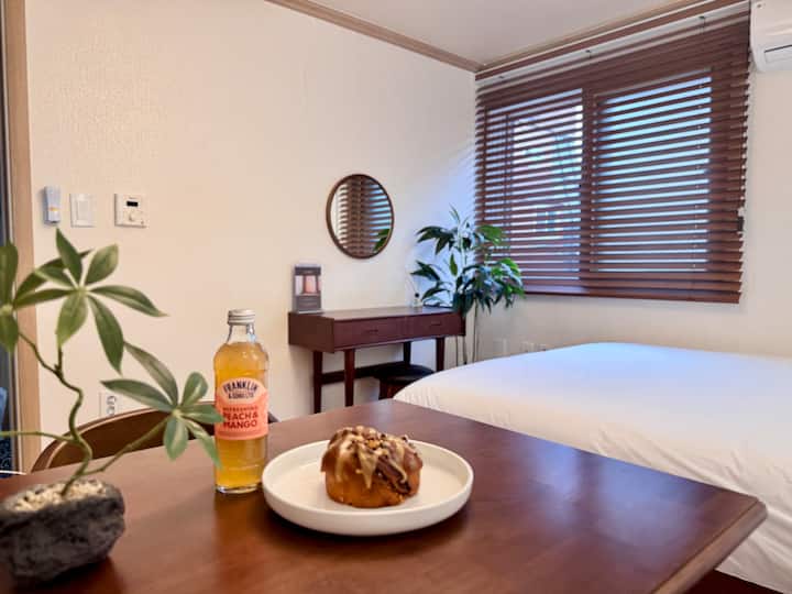 [연말특가] 건대입구역5분 | 공항버스5분 | 성수·강남·명동 | 무료 짐보관 - Seoul