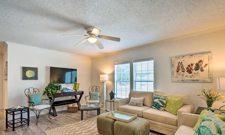 Pet-friendly Charming Bluffton Escape - Bluffton, SC