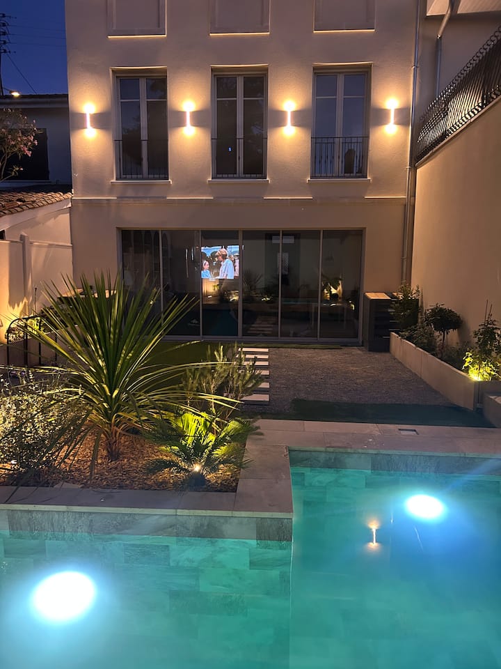 Maison De Pierre Avec Piscine - Burdeos