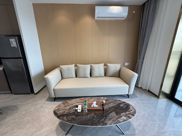 Stunning View & New 2 Bed Unit In City|non-smoking - Phnom Penh