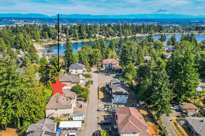 6br Near Airport & Angle Lake - Kent, WA