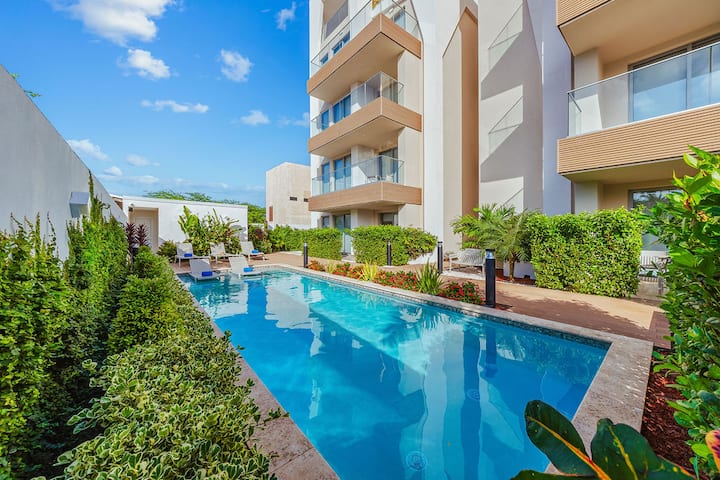 2br2ba Condo W/ Pool, Gym & Balcony @ Palm Beach - Aruba