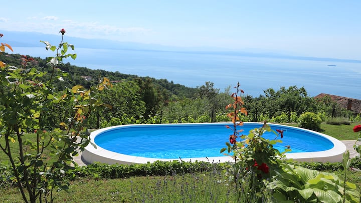 Apartment Daša With Pool By Villas Guide - Lovran