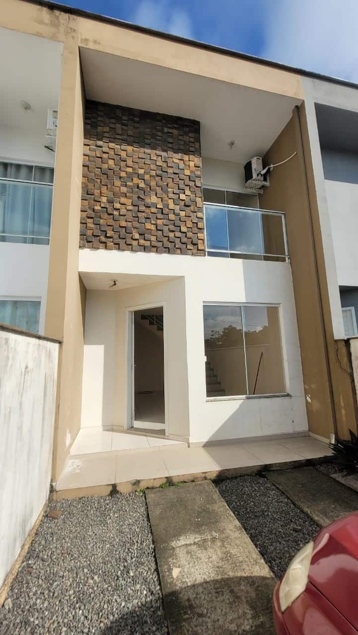 Casa Linda Perto Do Centro E Br - Joinville