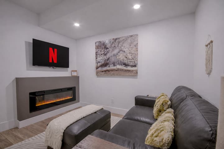 New Basement Suite In Bankview - Calgary