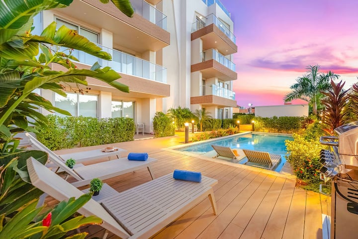 New Modern Studio W/ Pool & Gym I Walk 2 Palmbeach - Aruba