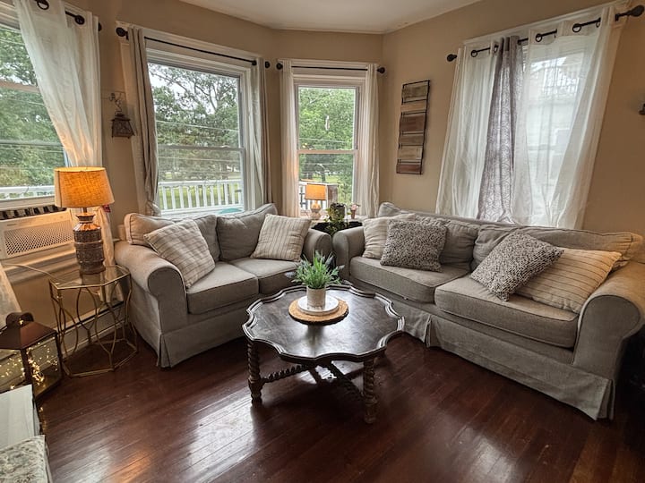 The Parkside Nook - Cranston, RI