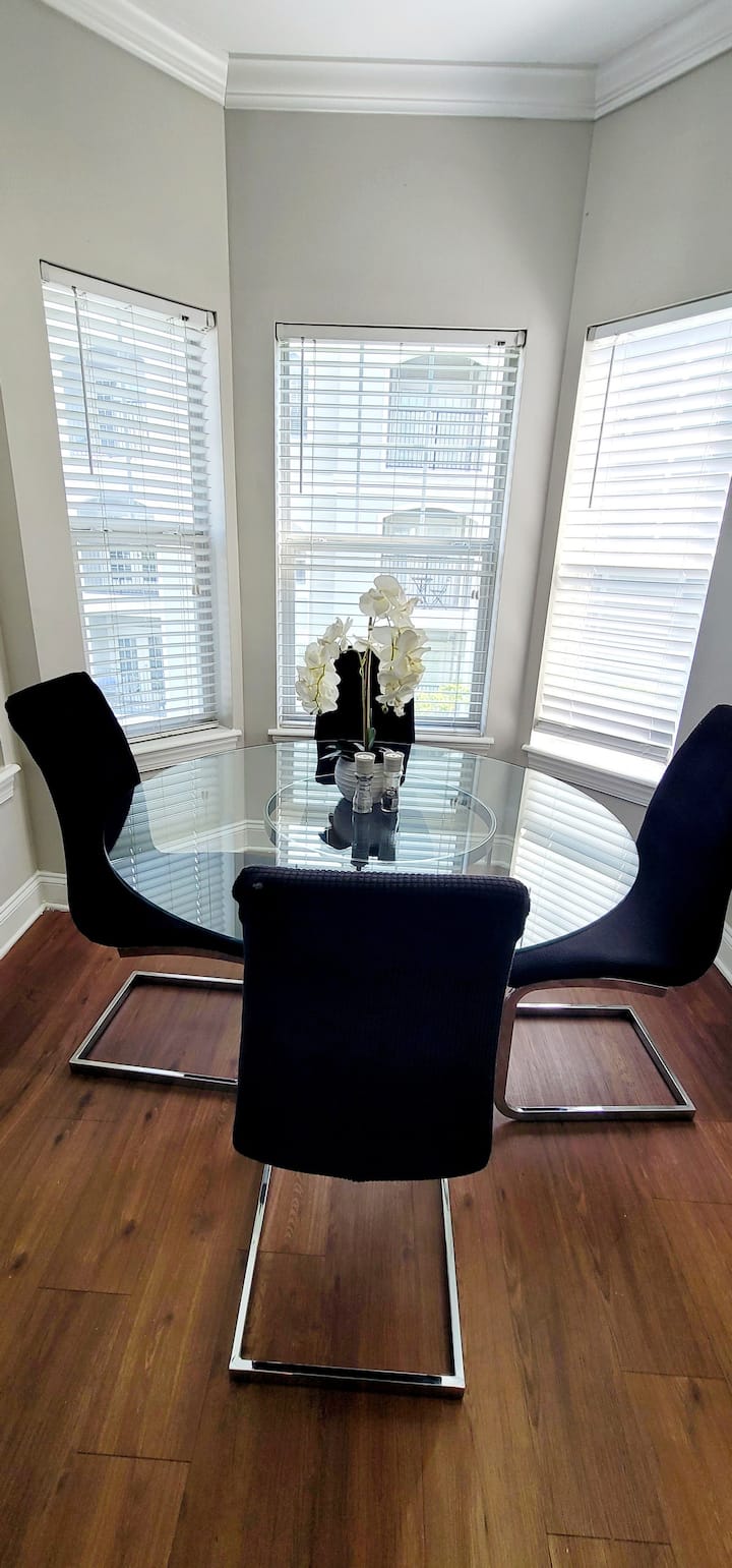 Midtown King Bed - Buckhead, GA