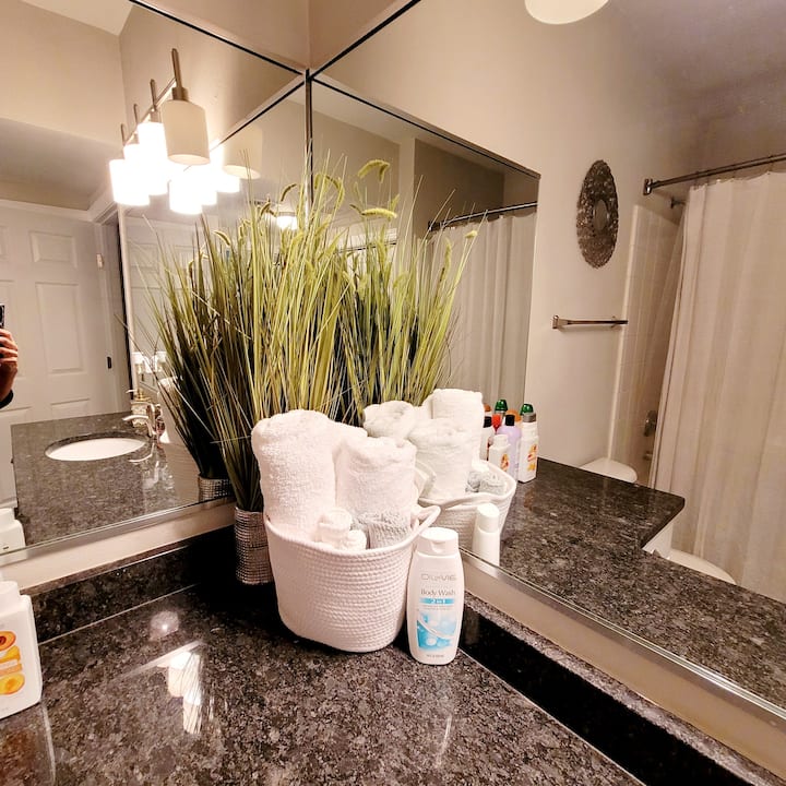 Midtown King Bed - Atlanta, GA