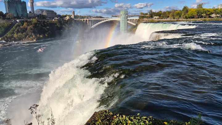 Niagara Falls Home In Ny - Niagara Falls, NY