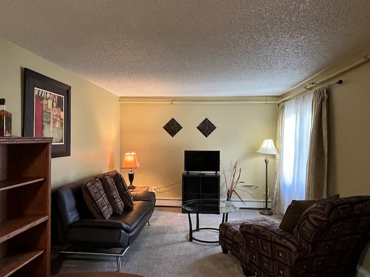 Lark St #1- 1 Bed/1 Bath Umed - Anchorage