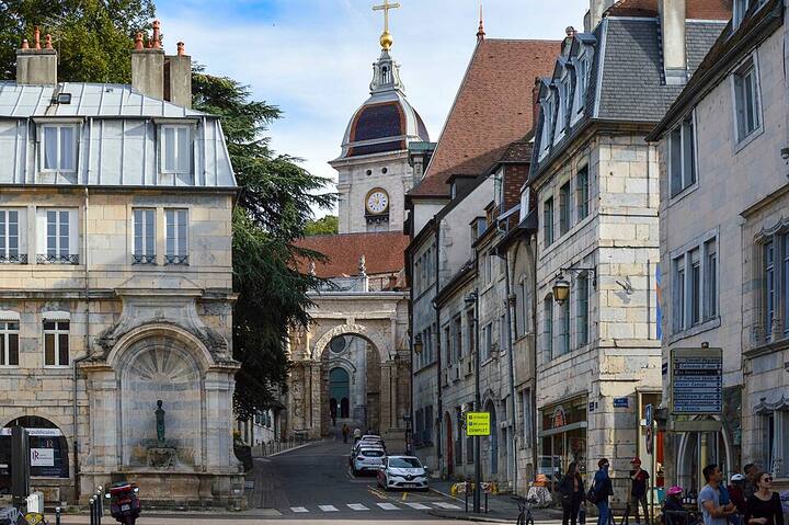 Apparemment Besançon. - Besançon