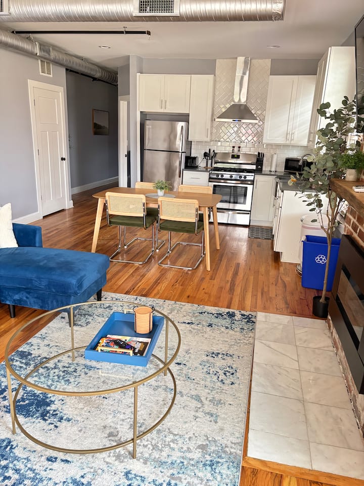 Most Brilliant Downtown Apt - Durham