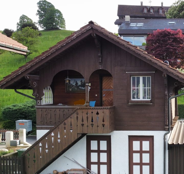 Charmantes Mini Chalet Mit See Und Alpenblick - Spiez