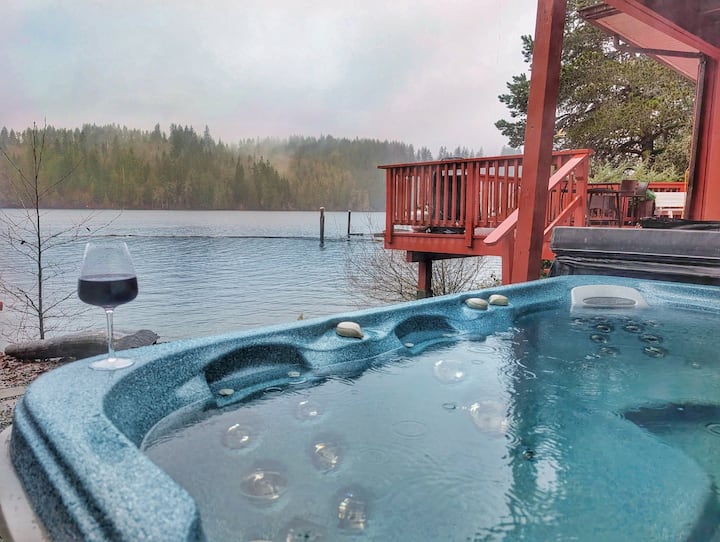 Lakefront Sauna And Spa - Lake Cowichan