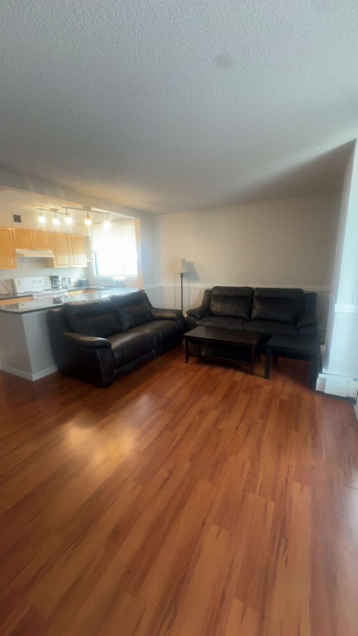 5 Min From Downtown Apartment - Calgary