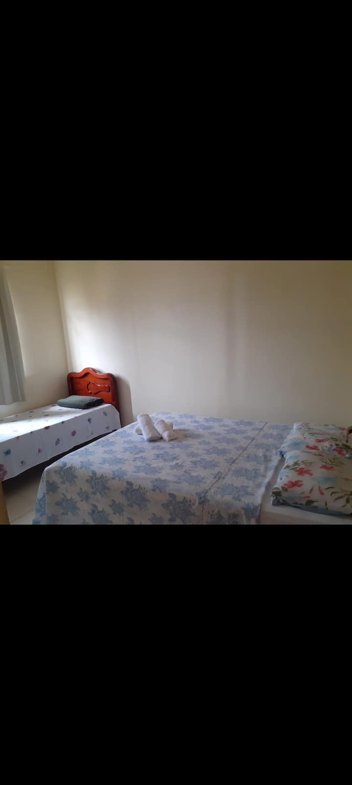 Apartamento Com 04 Quartos Single E 01 Triplo. - Montes Claros