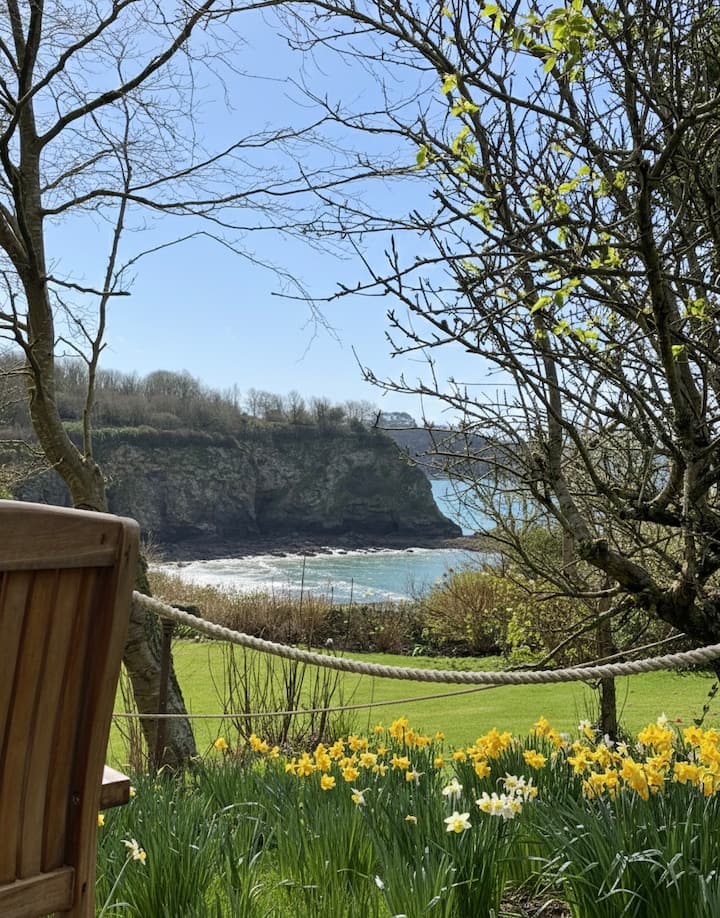 Sea Spray | Sea View & Coast Path Access - St Austell