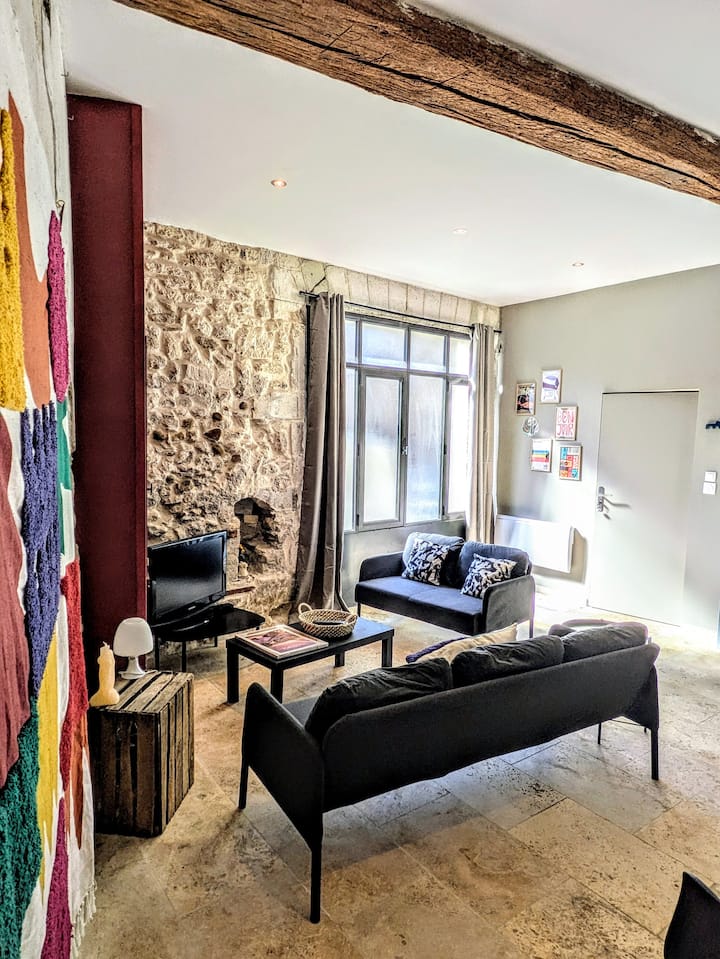 Appartement 6pax Coloré & Climatisé Avignon Centre - ibis budget Avignon Centre