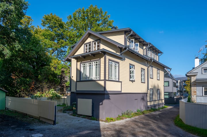 House In Kalamaja With Wood Heating Sauna - Tallinn