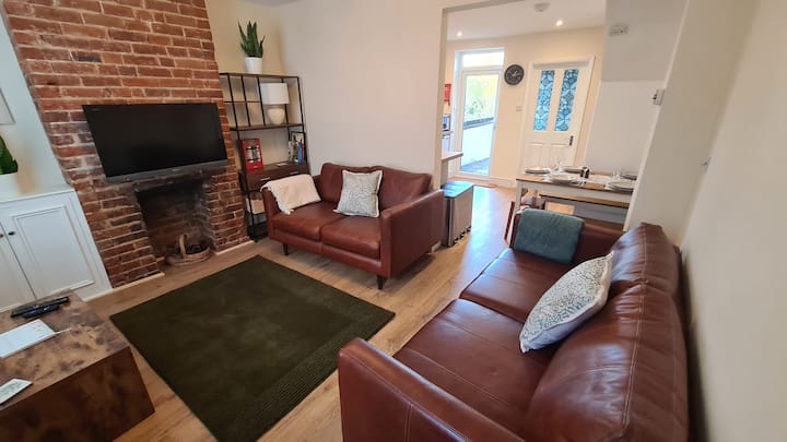 City Centre, River Views, Sleeps 5, Free Parking - Canterbury