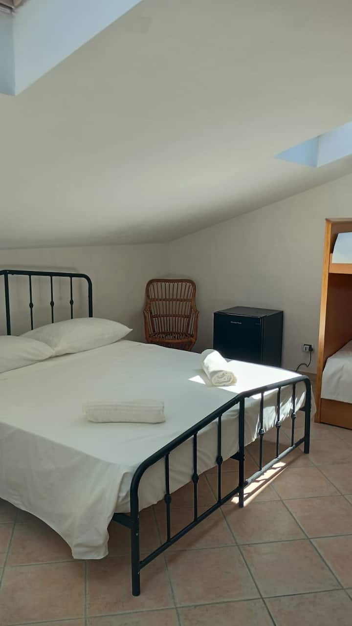Fratti Central Beach Rooms • F5 - Camaiore