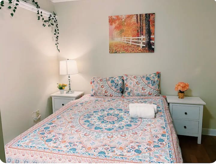 Cozy Bedroom Near Dal W/ensuite Bath S-a2 - Halifax